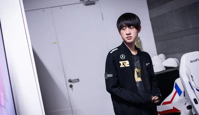 為什麼小明不會和RNG續約？原來去年德杯，竟想讓小明替補 – 遊戲内參