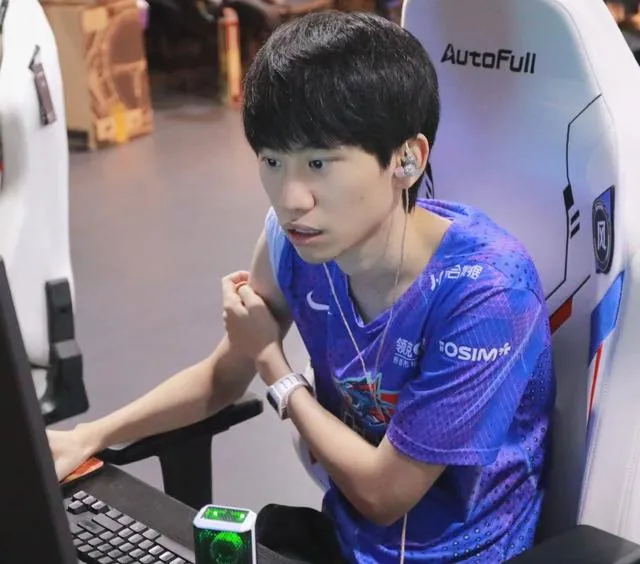 G2和T1半決賽，RNG更看好T1。Doinb透露：Zoom加入UP，Ning無了 – 遊戲内參