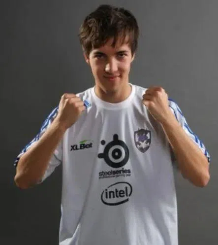 Moon WCG奪冠、Infi與TeD和好 War3有生之年系列都有哪些？ – 遊戲内參