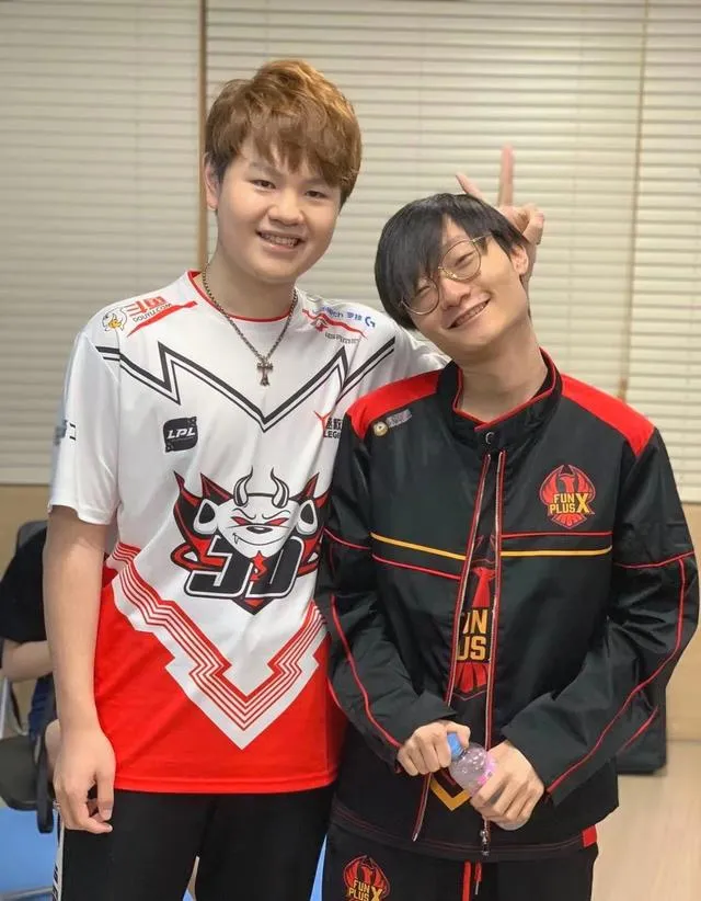 G2和T1半決賽，RNG更看好T1。Doinb透露：Zoom加入UP，Ning無了 – 遊戲内參