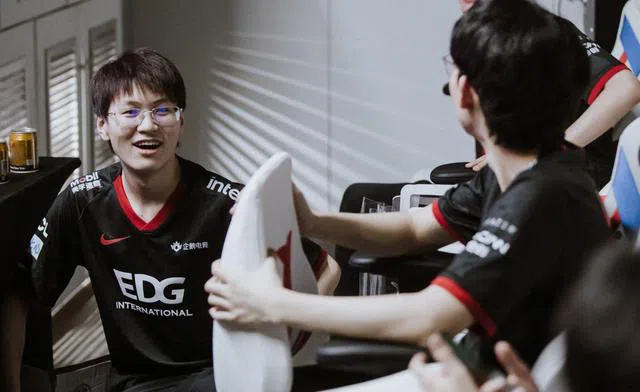 自從S8以來，LCK只贏過LPL一次BO5？若EDG能戰勝DK意義巨大 – 遊戲内參